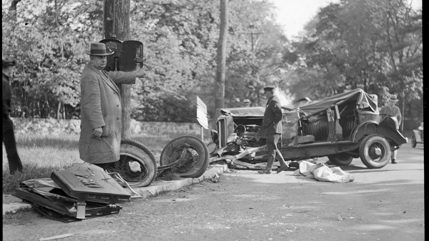 Collection of rubbernecking photographs